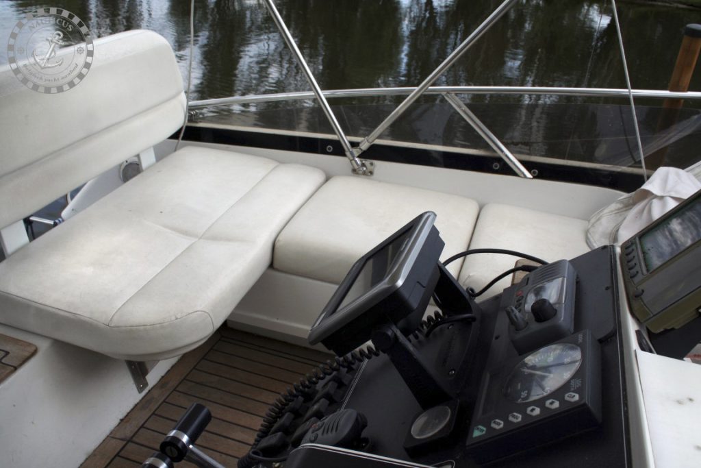 Carver 300 Aft Cabin (Verkocht) | Nauticus Yachting