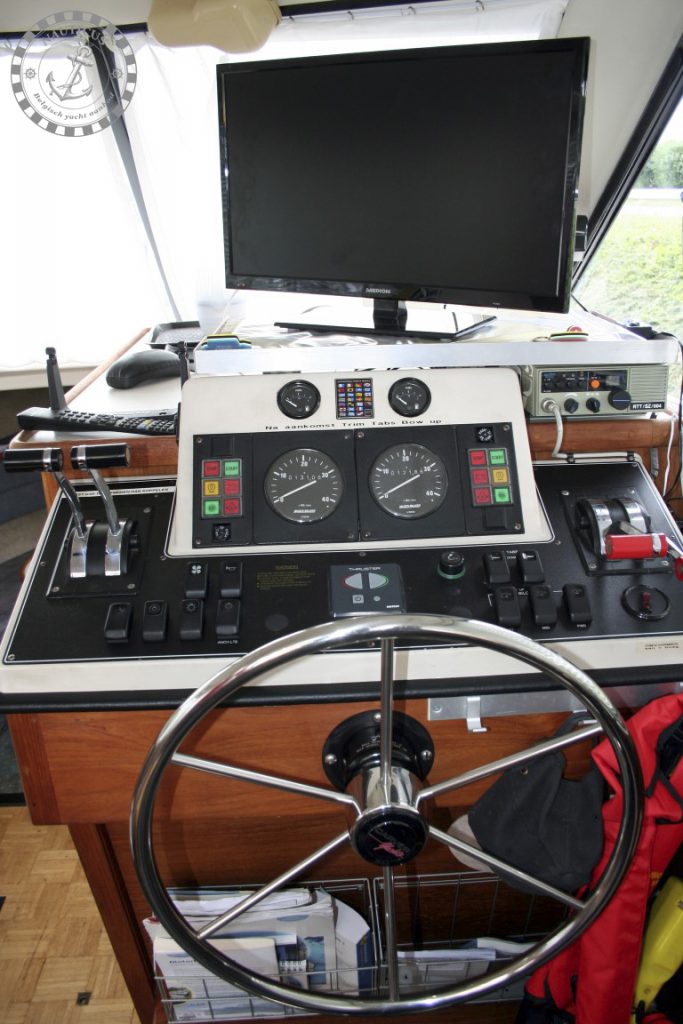 Carver 300 Aft Cabin (Verkocht) | Nauticus Yachting